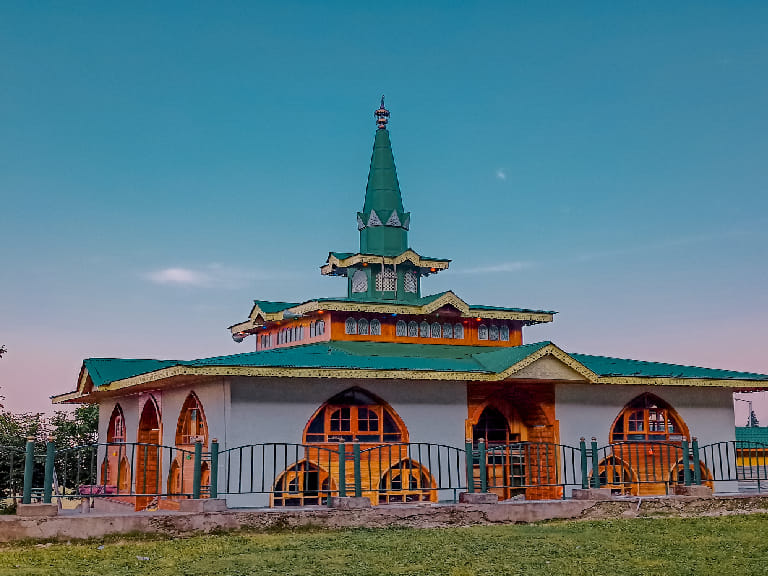 Visit Baba Reshi Shrine - Gulmarg | Timings, Entry Fee, Best Time To ...